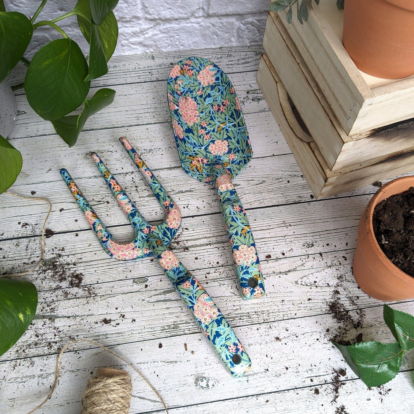 William Morris Jasmine Tool Set — Gardening Gifts Co.